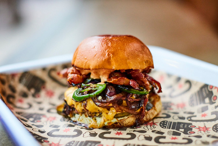 Chuck Burger Bar | Burger Restaurant