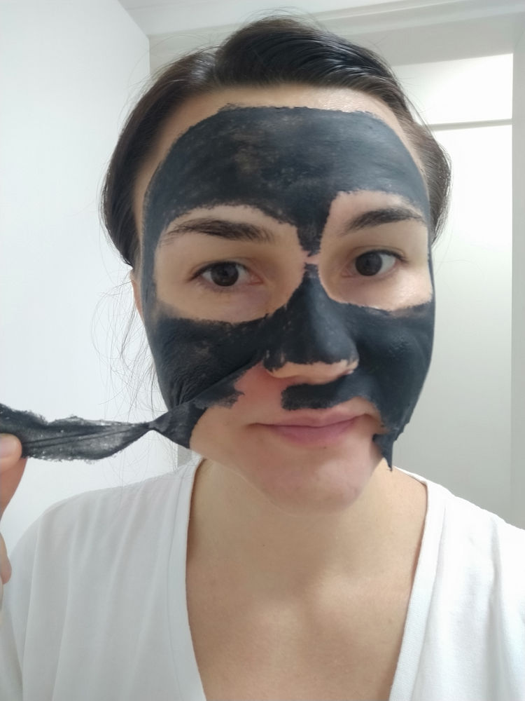 Resenha: Máscara Facial preta para limpeza de pele