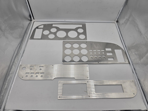 DASH PANELS | PEASTERBILTCUSTOMS