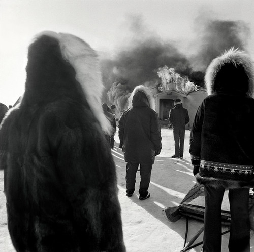 Alex Harris: Schoolhouse Fire, Selawik, Alaska, 1974 | BluePhoto