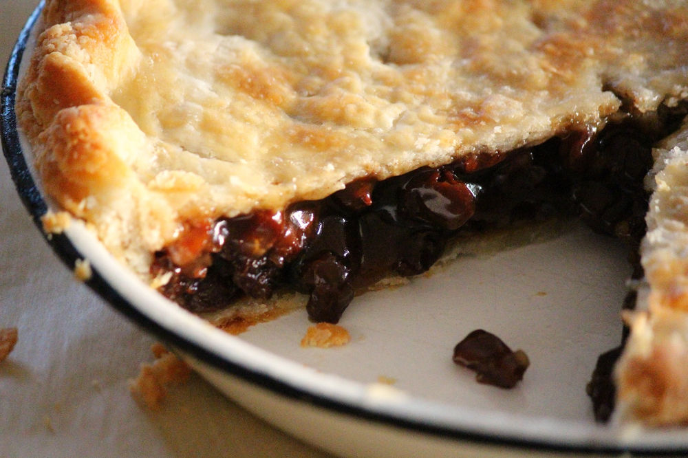 Old Time Raisin Pie