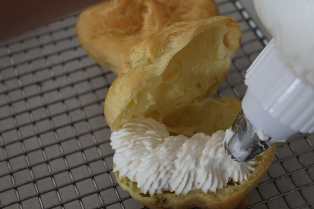 Chocolate Glazed Cream Puffs