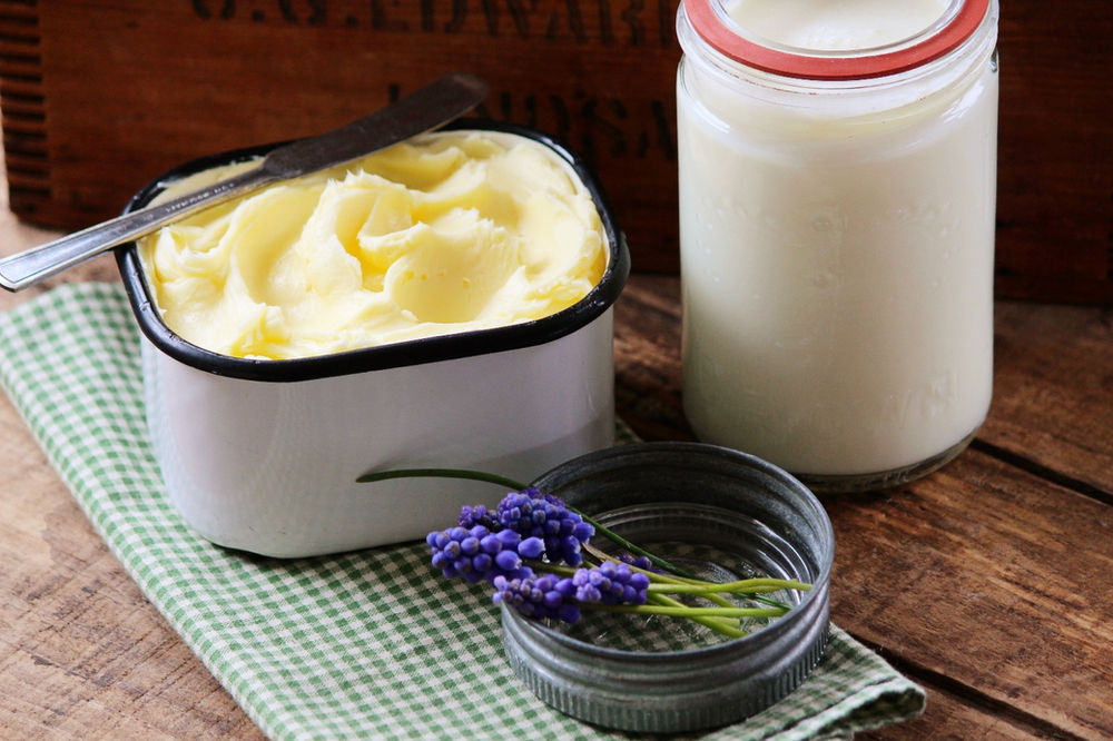 How to Make Butter at Home (without a churn!)