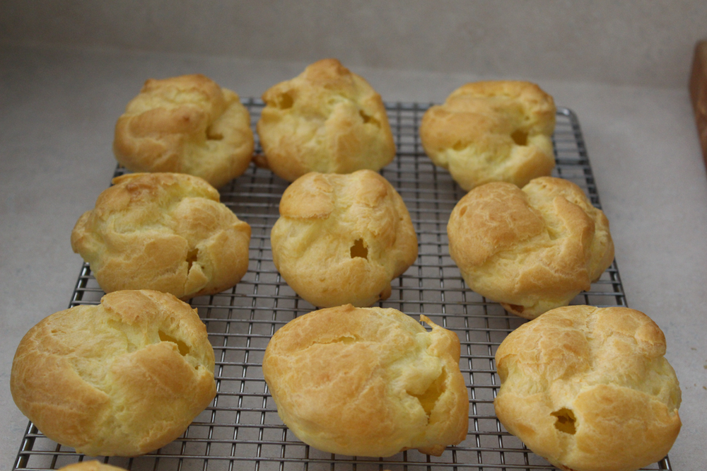 Chocolate Glazed Cream Puffs