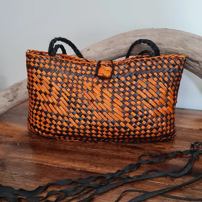 Gallery | Weaving | Flax | Kete | Opononi | Weave with Flax