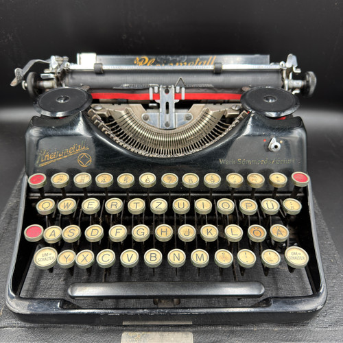 WW2 Rheinmetall Typewriter with SS key RARE (please read desciption ...