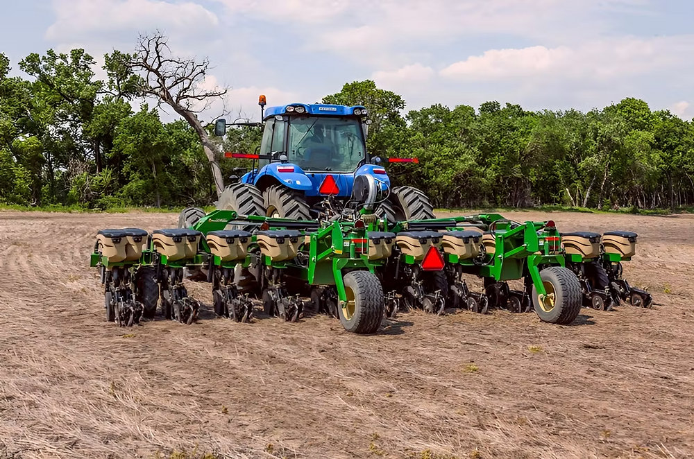 Introducing the Great Plains 12–16‑Row Stack‑Fold Planter