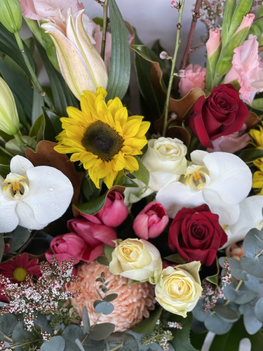 Bright bouquet 🌻🌺 (Image in Medium Size $239.95 | Flower Forum