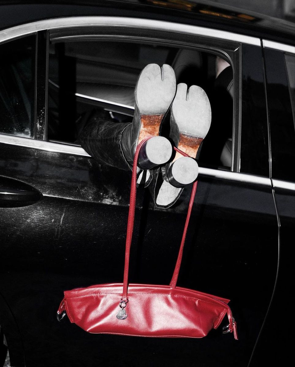 Where to Shop Vintage Fashion Online: 10 Top Platforms