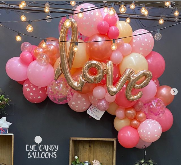 PHOTO GALLERY | Holiday Balloons | Eye Candy Balloons