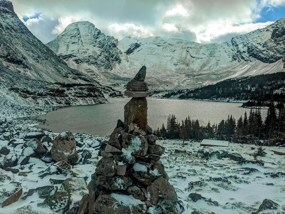 Mount Fitzwilliam Basin Hike - Mount Robson Provincial Park