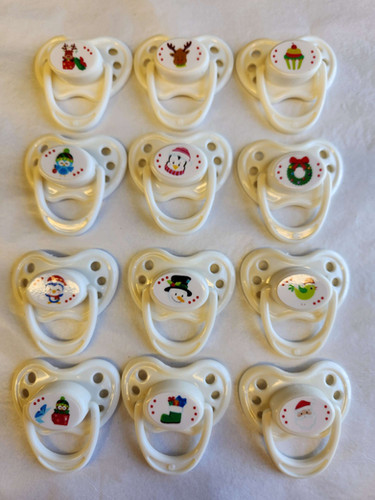Magnetic Pacifiers 12 PC (Merry Christmas ) Design | Little Dreamers