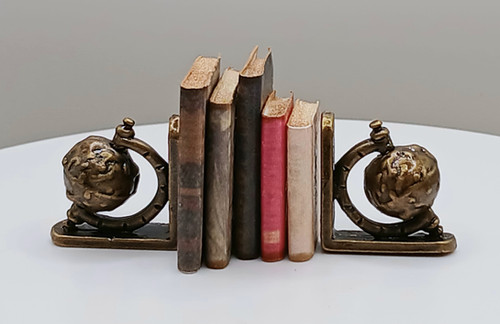 Old world bookends | RichMiniatures