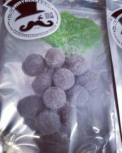 World Famous Gummy (TM) SOUR Grapes | theGUMMYBEARGUY.com