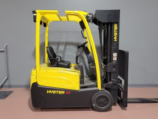 HYSTER J35XNT - (19,985$) | Ces Rents
