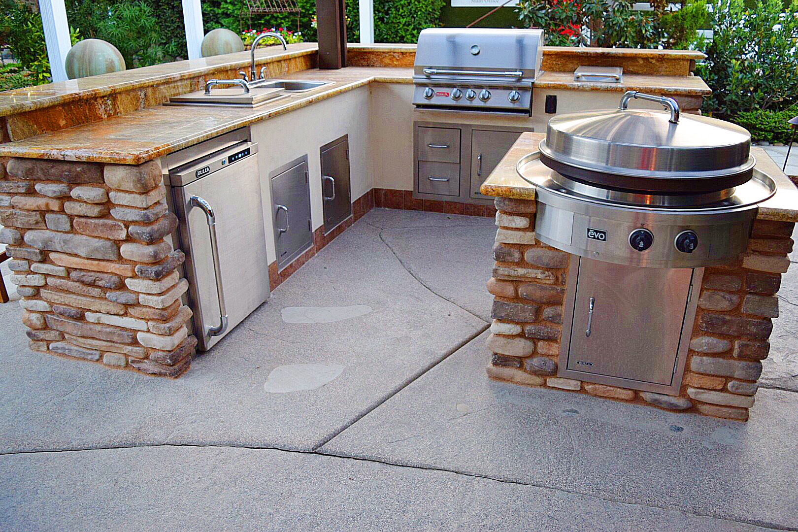 Monji Landscape Companies Outdoor Kitchens