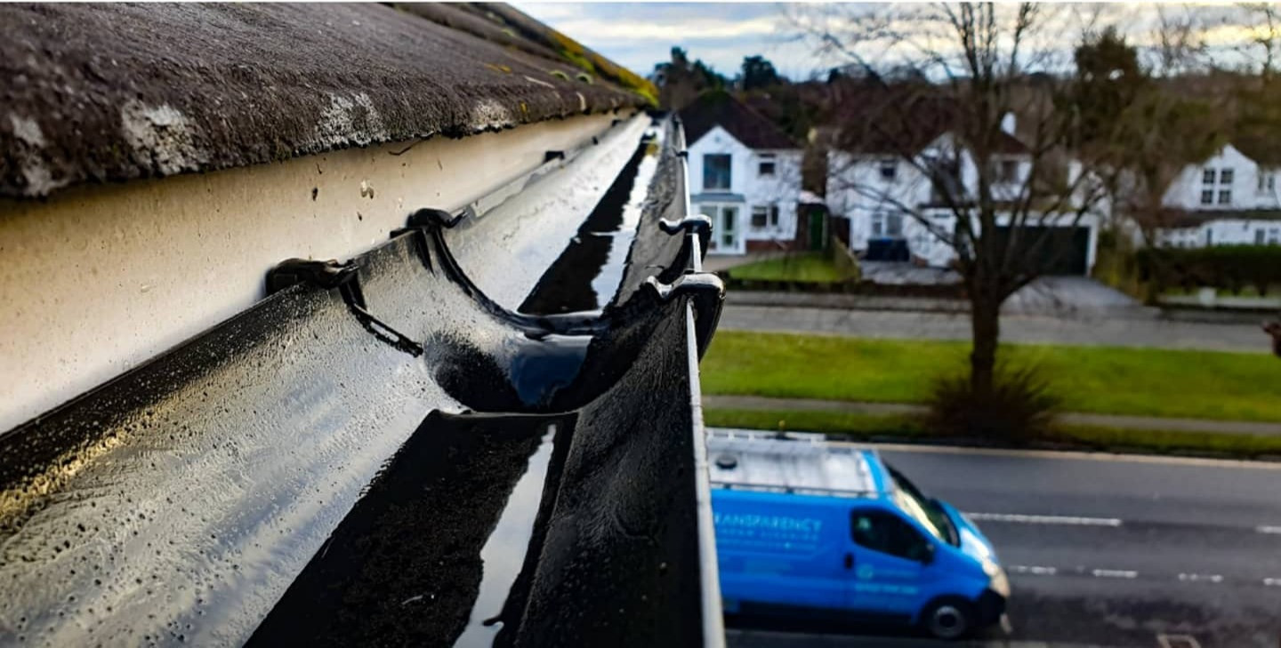 Gutter Clearing | Transparency Cleaning Services | England