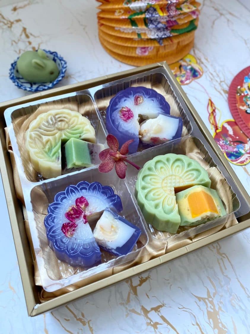 Traditional Mooncakes in China – 4 Main Mooncakes and 12 Types of ...