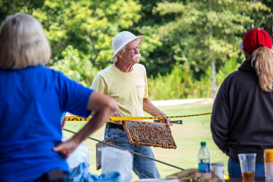 BEES Academy - NCSU Apiculture Lab