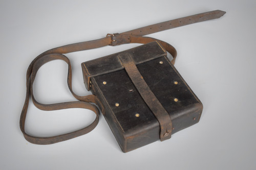 Early MG13/34 leather gunner's tool pouch | Frontkampfer45