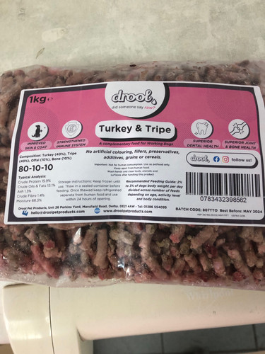 Turkey and tripe complete free flow | Womlu Pet Foods