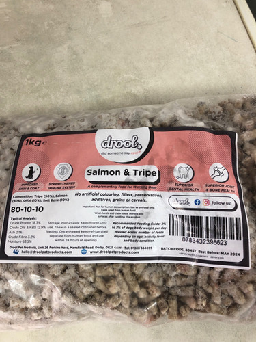 Salmon and tripe complete free flow | Womlu Pet Foods