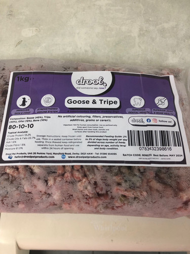 Goose and tripe complete free flow | Womlu Pet Foods