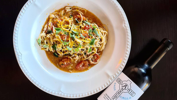 HOME | La Lupa Restaurant | West End