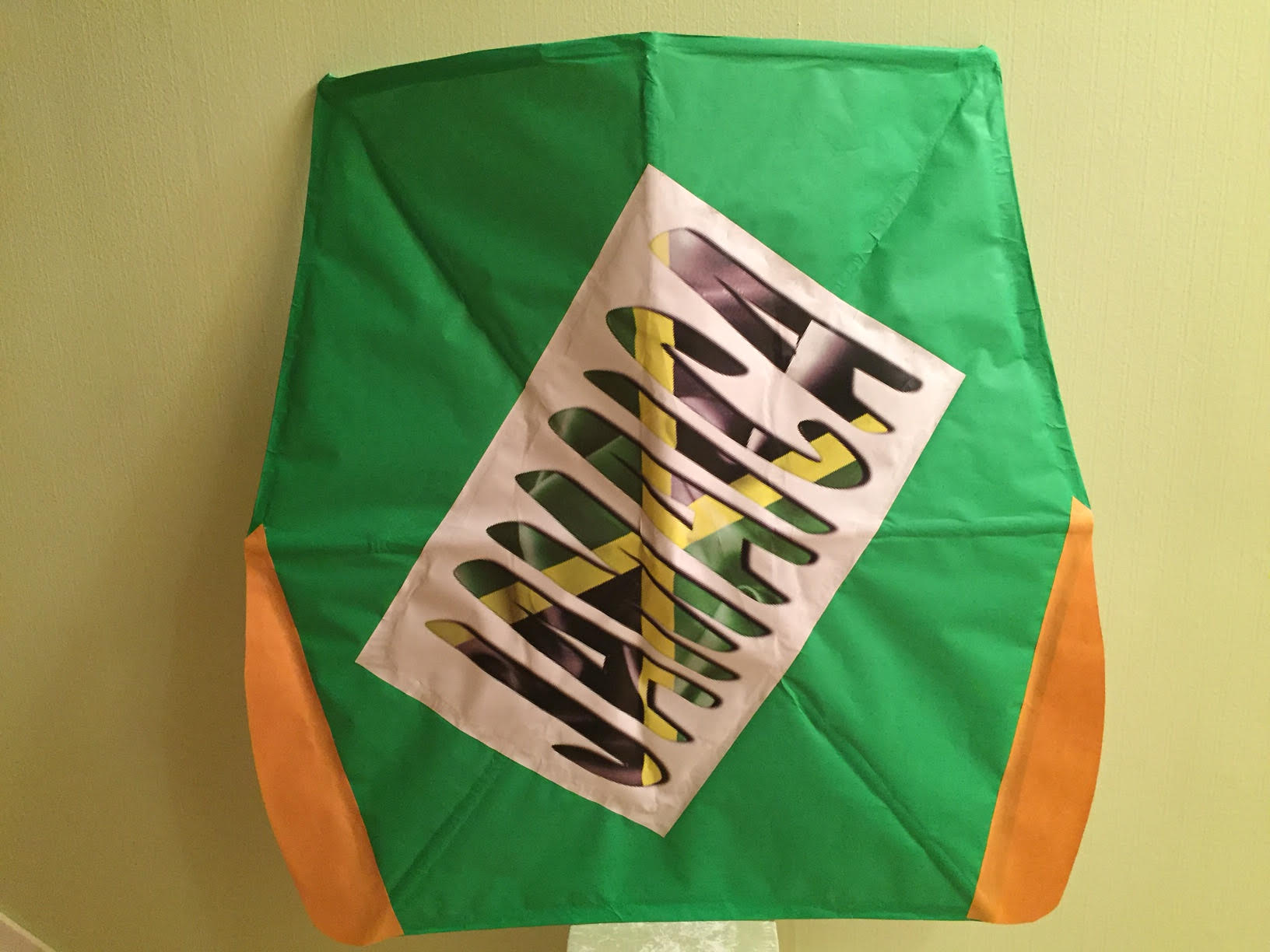 Jamaican bamboo kites www.flyringokite.com