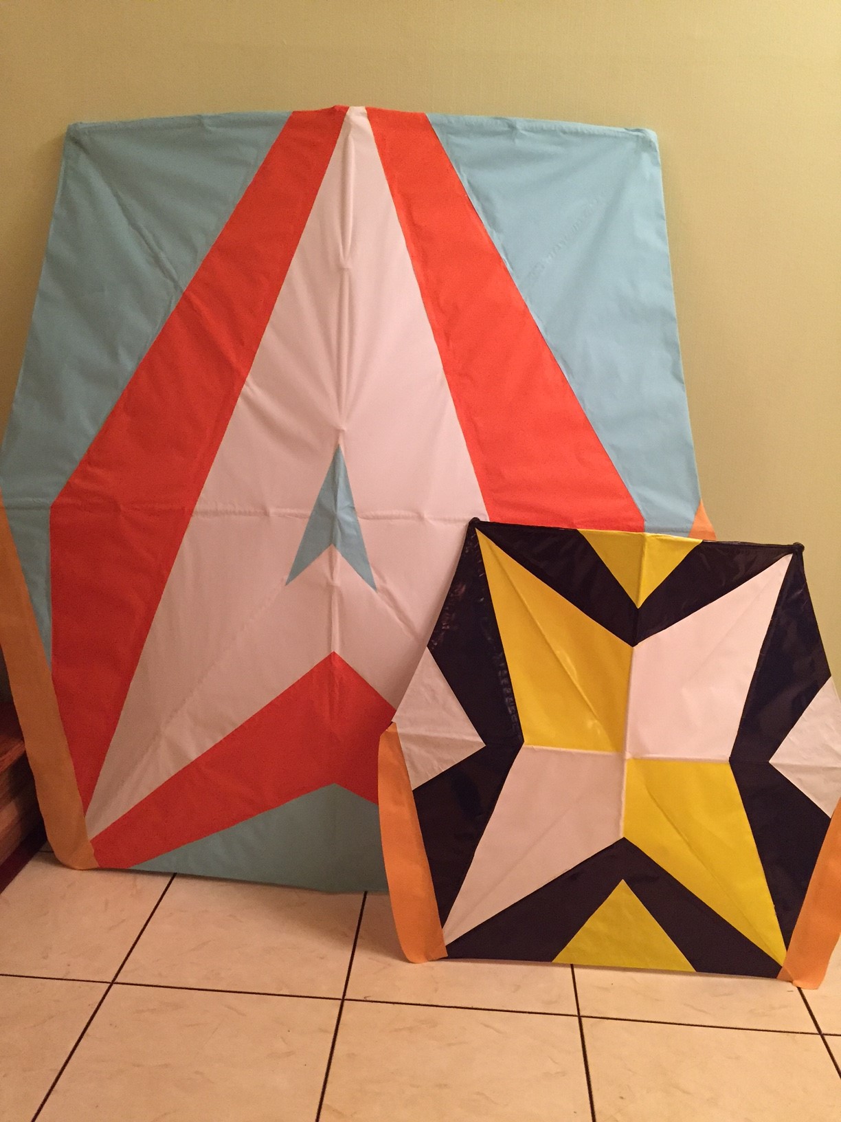 Jamaican bamboo kites www.flyringokite.com