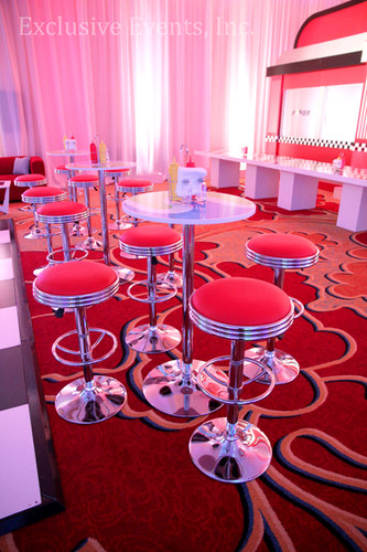 Diner Style Seating | Exclusive Events Inc
