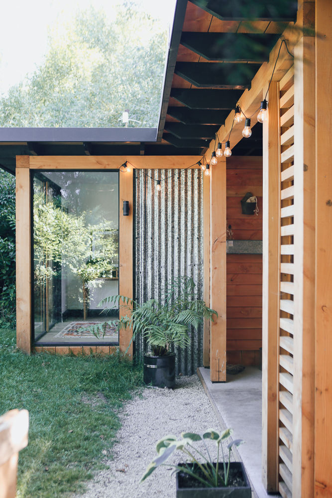 THE SECRET GARDEN ROOM