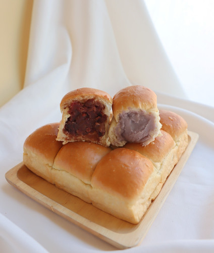 Dairy-free bread stuffed with taro + red beans, vegetarian | sweetscottage