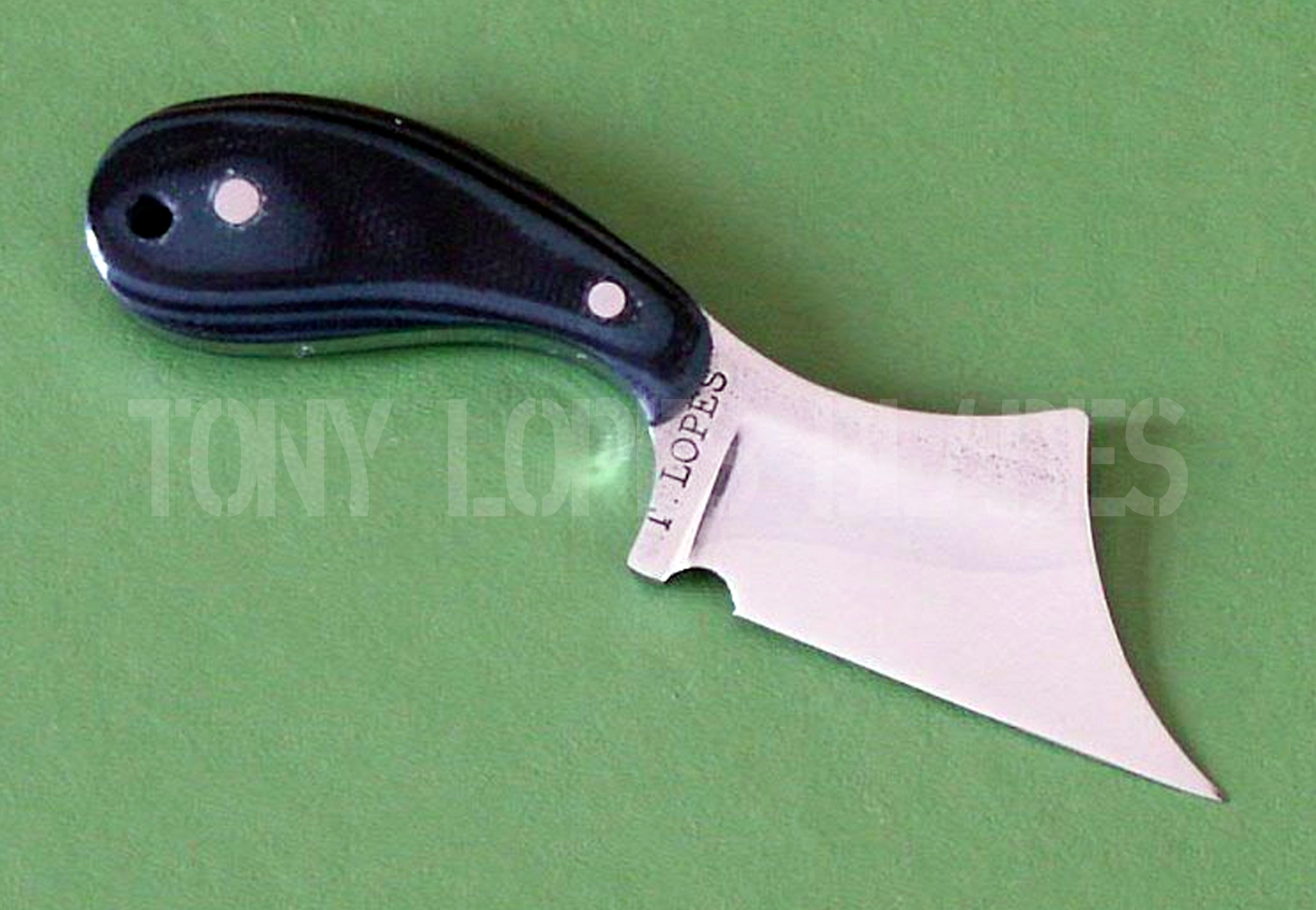 RAZOR NECK | tonylopesblades