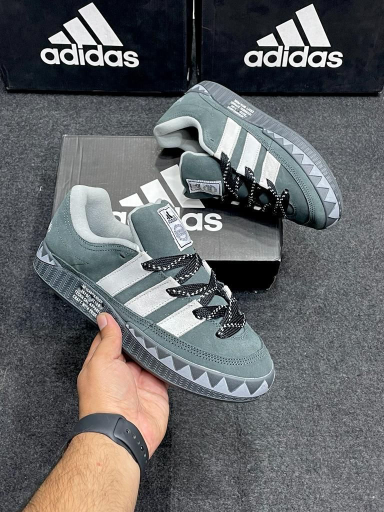 Buy Adidas First Copy Shoes at a Guaranteed Low Price. 3/3