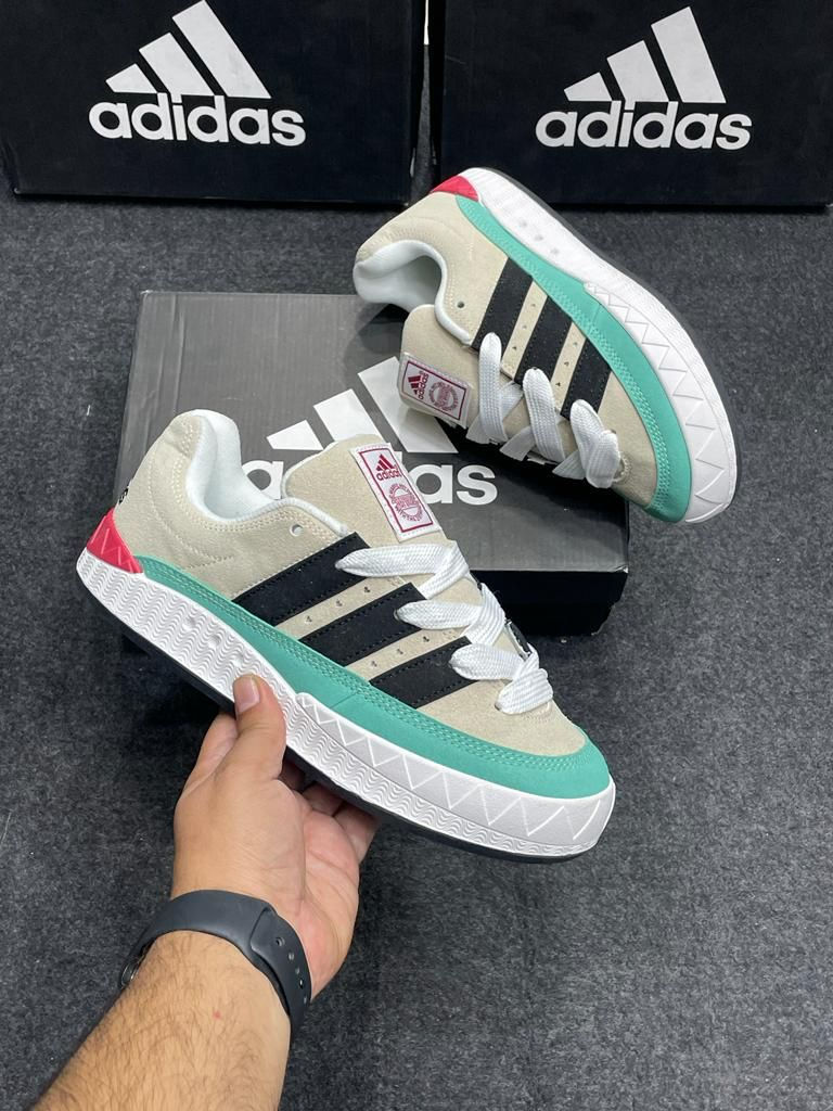 Buy Adidas First Copy Shoes at a Guaranteed Low Price. 2/3