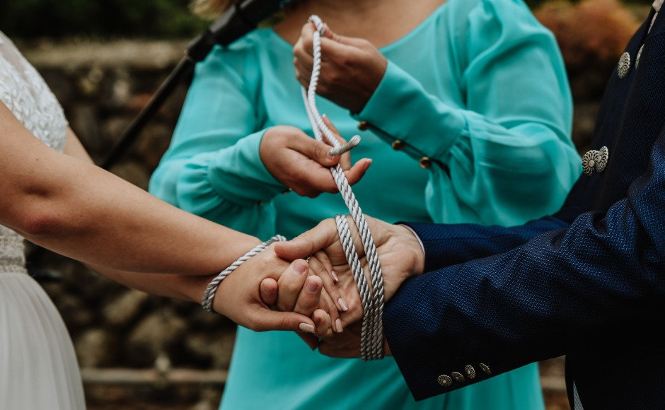 Handfasting Symbolism: Unraveling the Threads of Unity