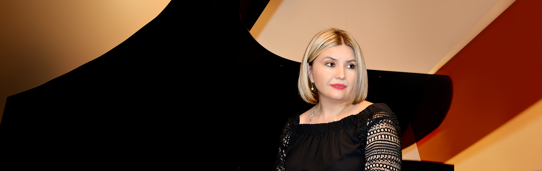 BIO | Pianist Shushana Hakobyan