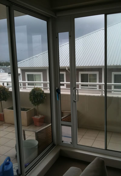 Patio Pet Door Inserts for Sliding Doors, Fully Lockable,Fast Delivery