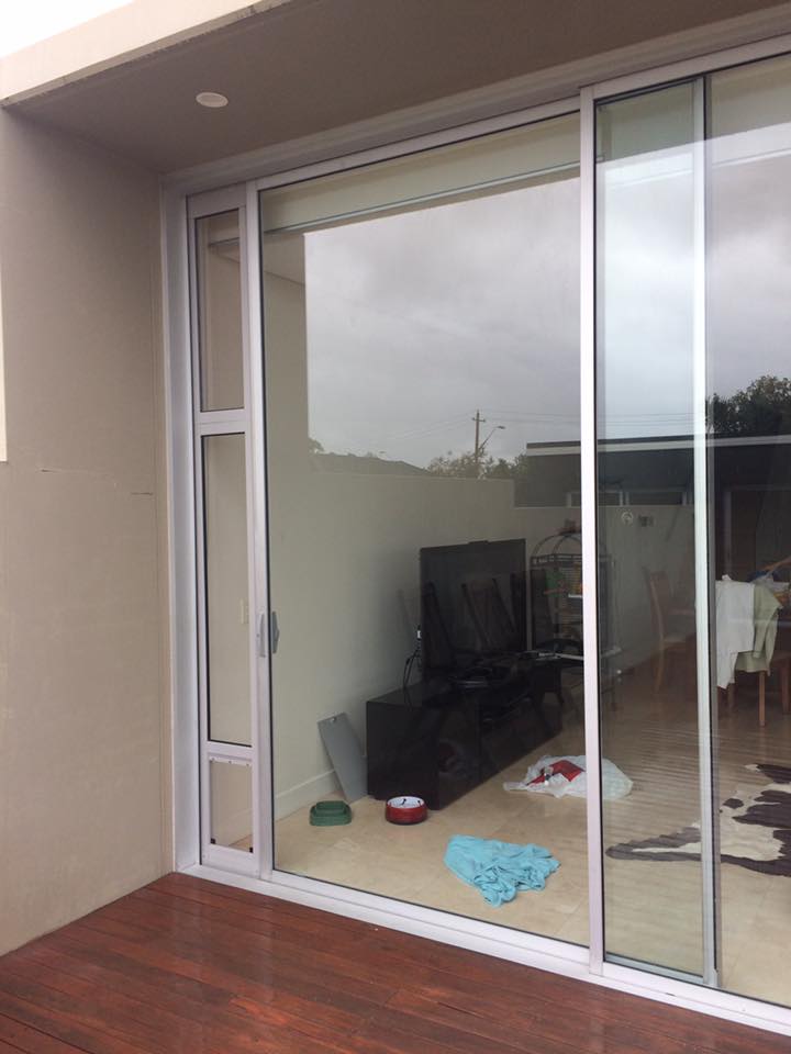 Patio Pet Door Inserts for Sliding Doors, Fully Lockable,Fast Delivery