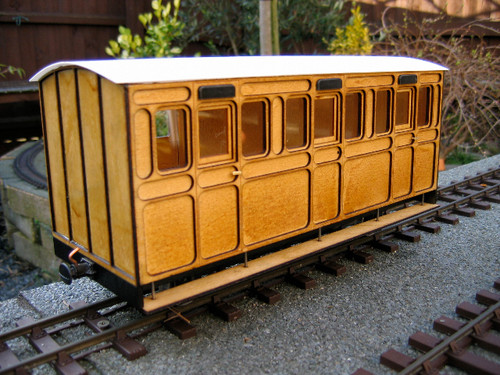 Freelance Three compartment coach kit | IP Engineering