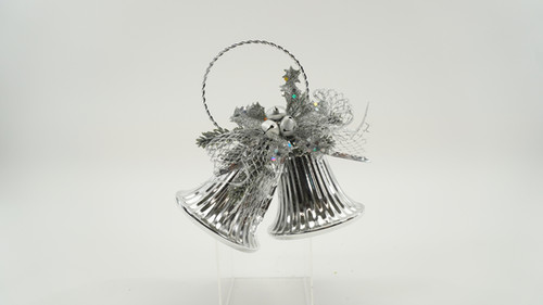 BELLS TWIN RIBBON 4IN BELLS WITH ORNIMATE SILVER | Craftex