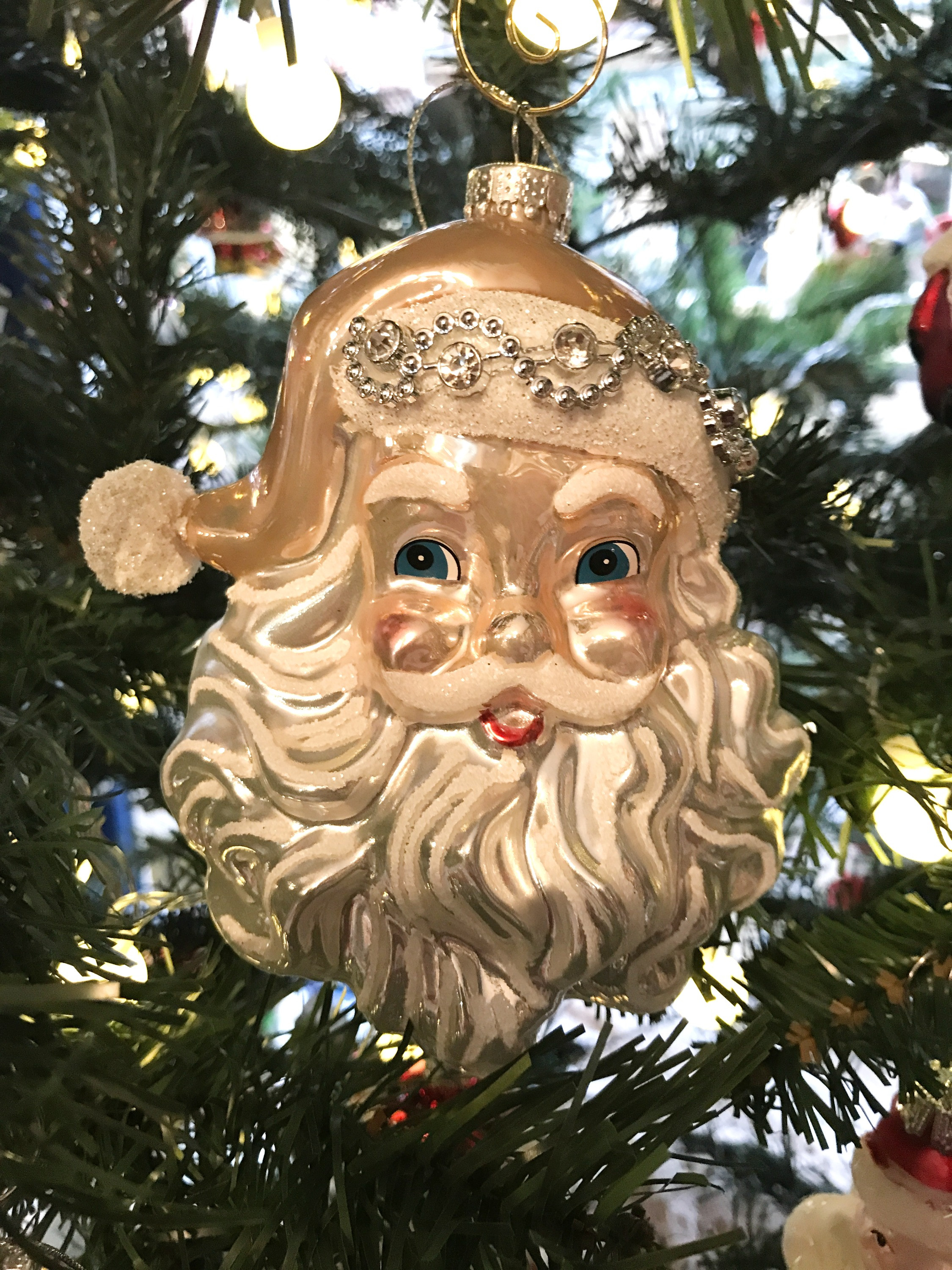 gold-and-silver-santa