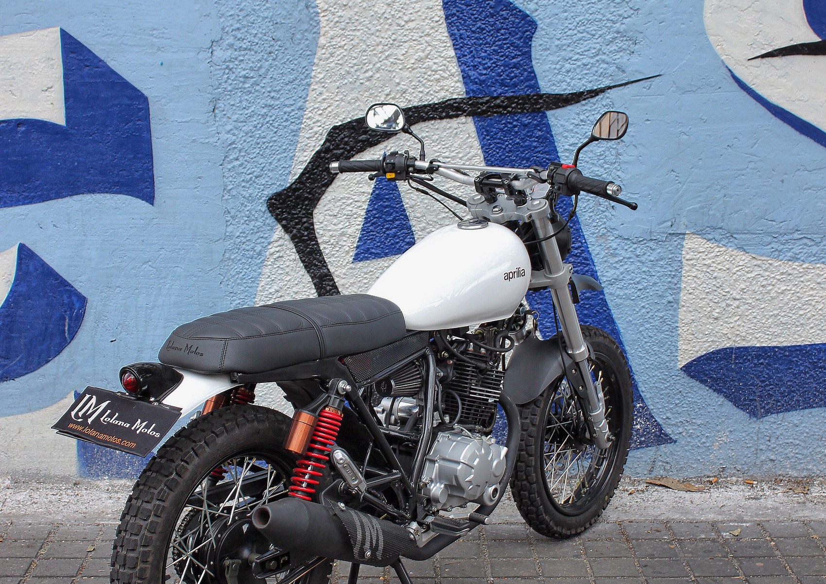 Aprilia 150 Cafe Racer