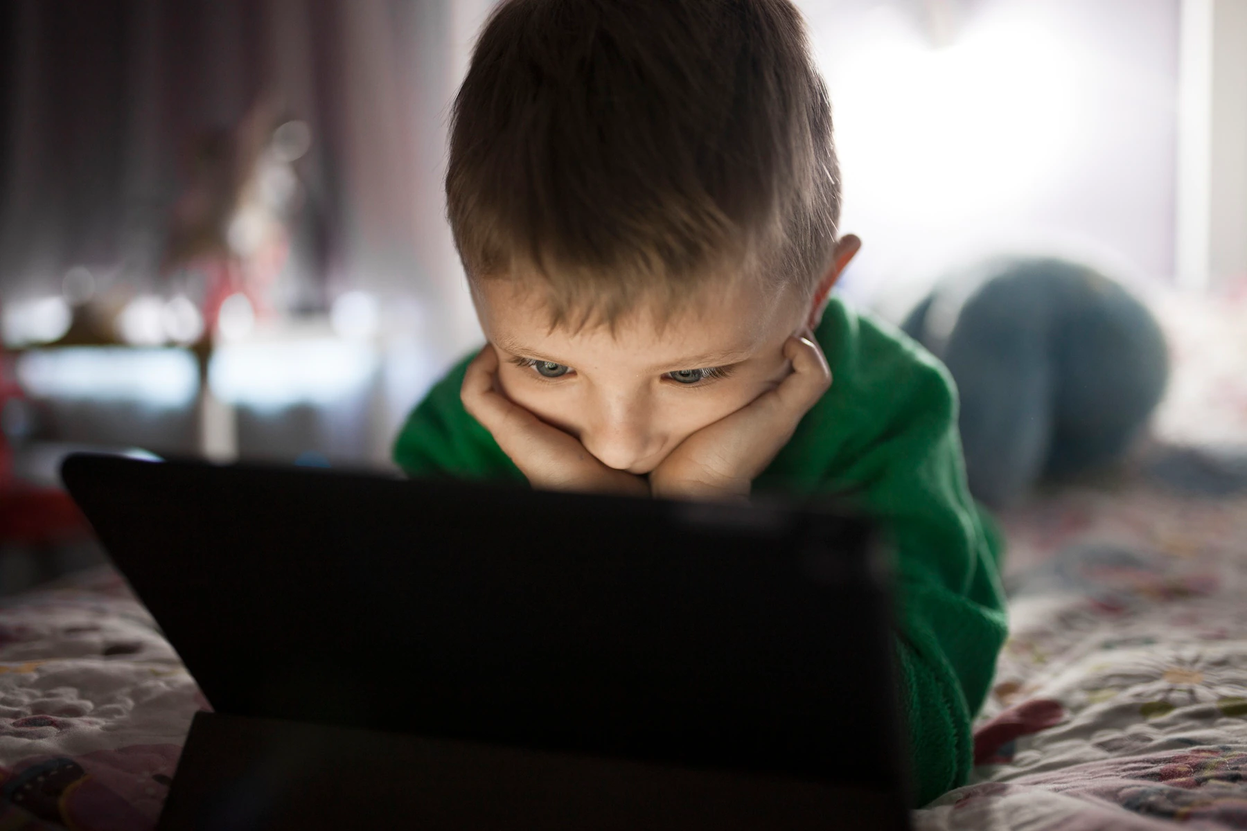 Screen Time & How it's Affecting your Child's Speech Development