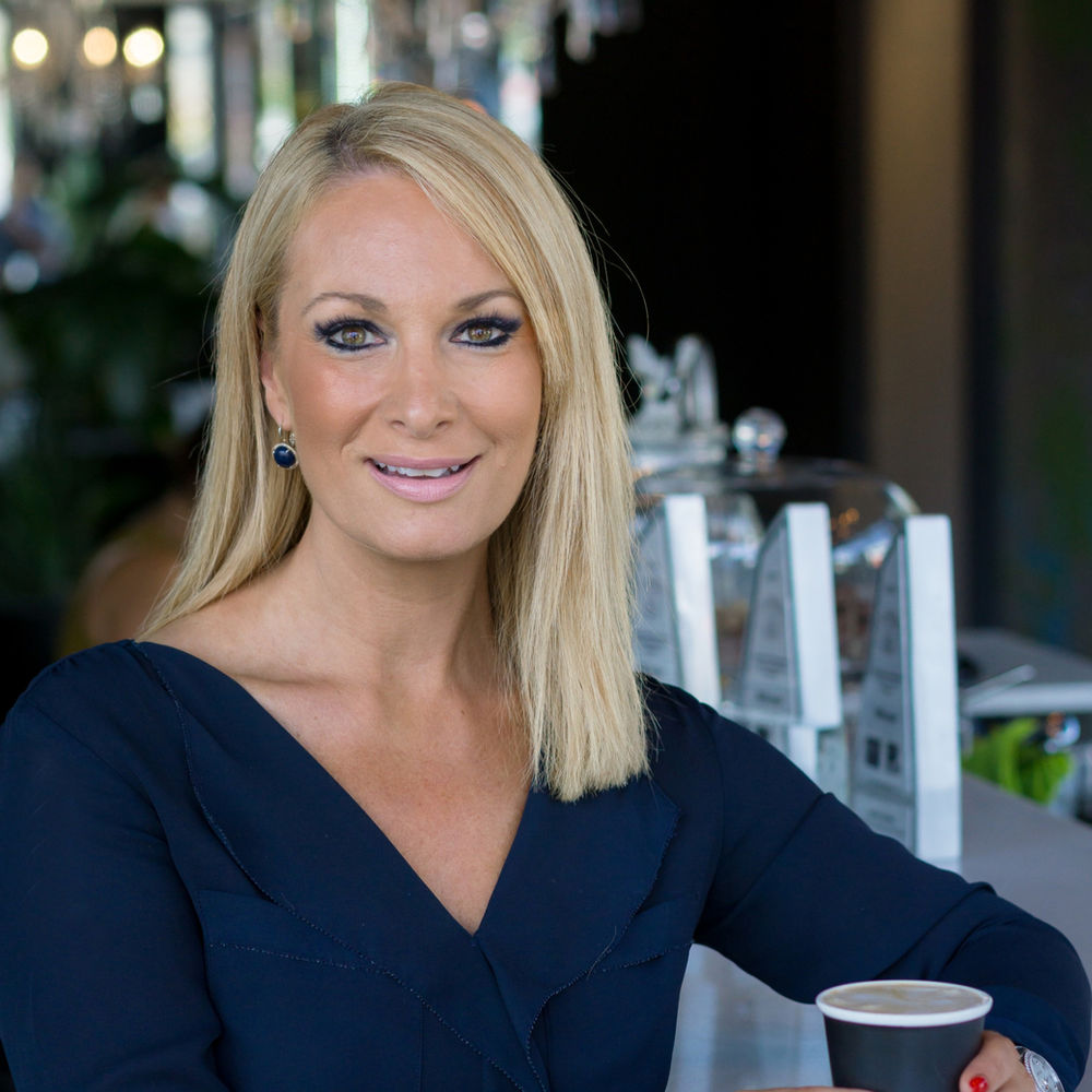 Lisa Novak - Real Estate Social Media Celebrity