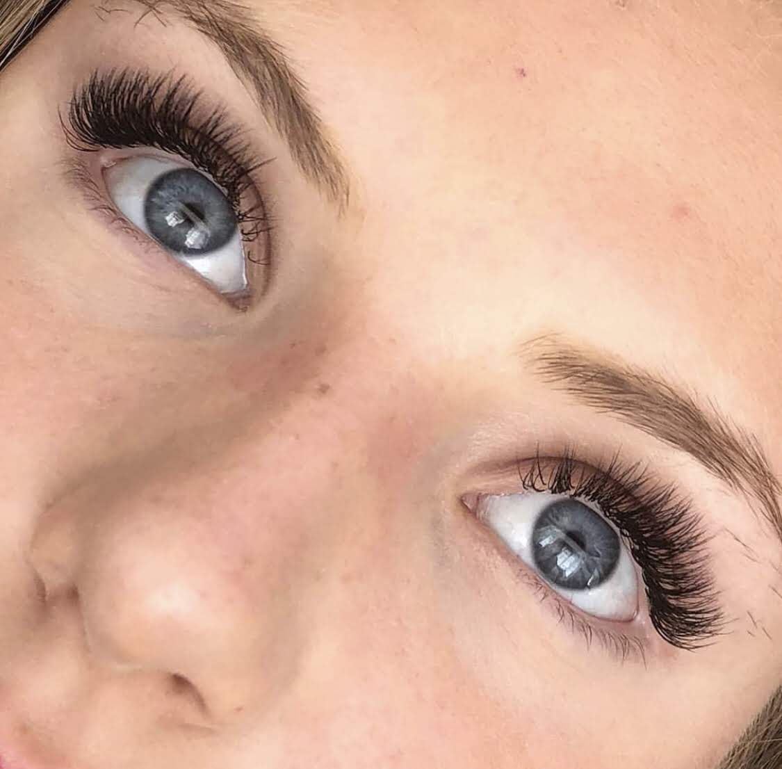 Tania Stephenson Oliver | Eyelash Gallery | Bridal Eyelash Extensions