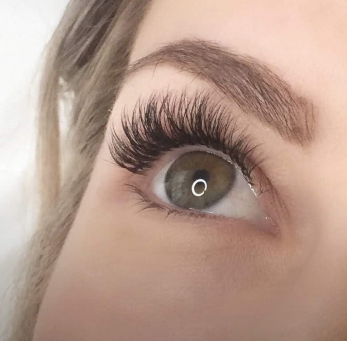 Tania Stephenson Oliver | Eyelash Gallery | Bridal Eyelash Extensions