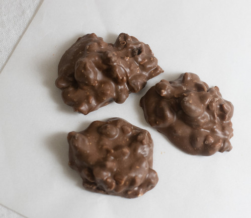 Almond Clusters | Tempered Chocolate