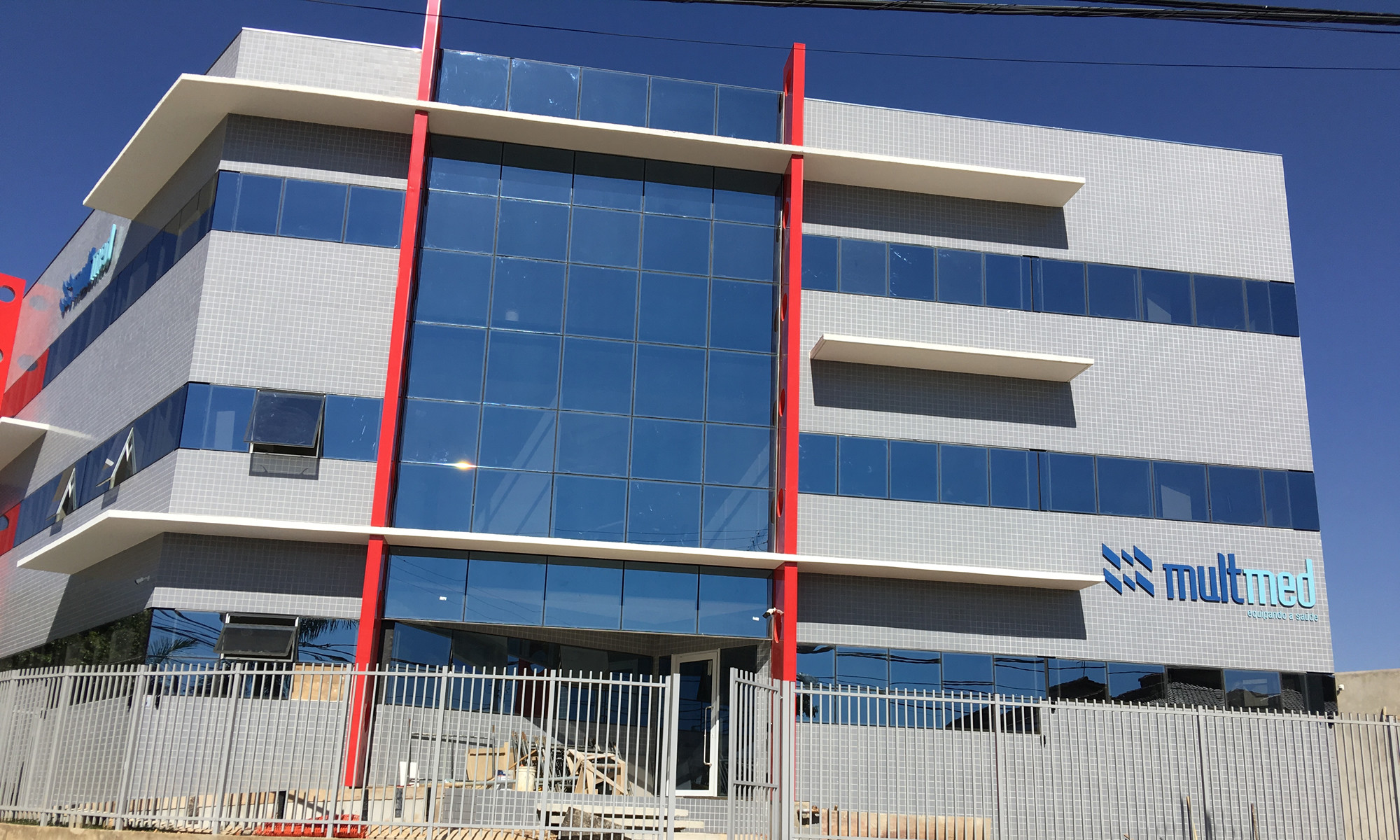 Mult Med: Equipamentos Hospitalares